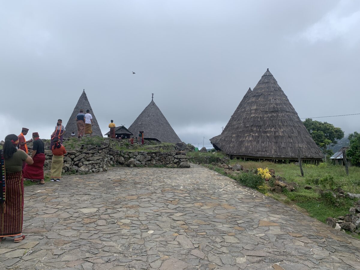 【フローレス島観光】ワエレボ村からルテン（Ruteng）に移動！大自然の絶景が見どころです｜Niang Todo